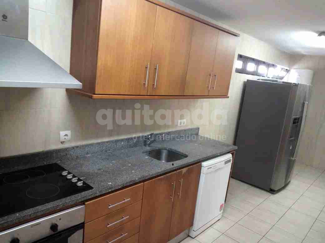Apartamento T3, Zimbo Tower - Quitanda