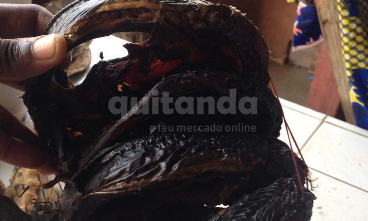 Peixe bagre fumado - Quitanda