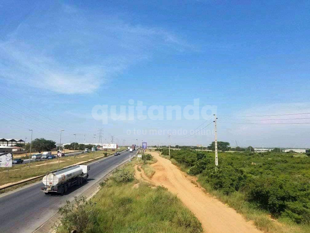 Terreno de 28 hectares na ponte do km 25 - Quitanda