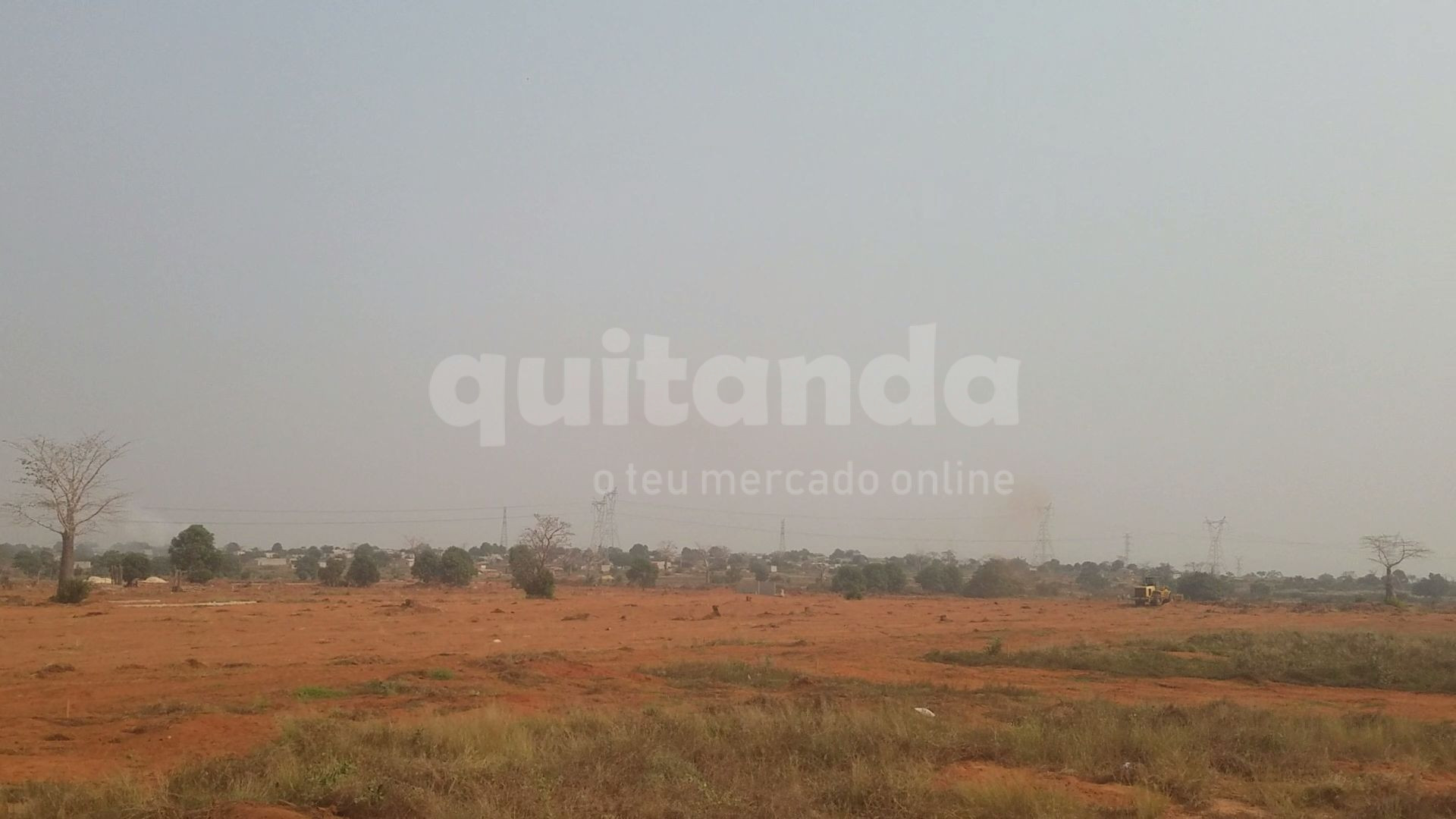 Terreno de 2 hectares no Zango 5000 - Quitanda