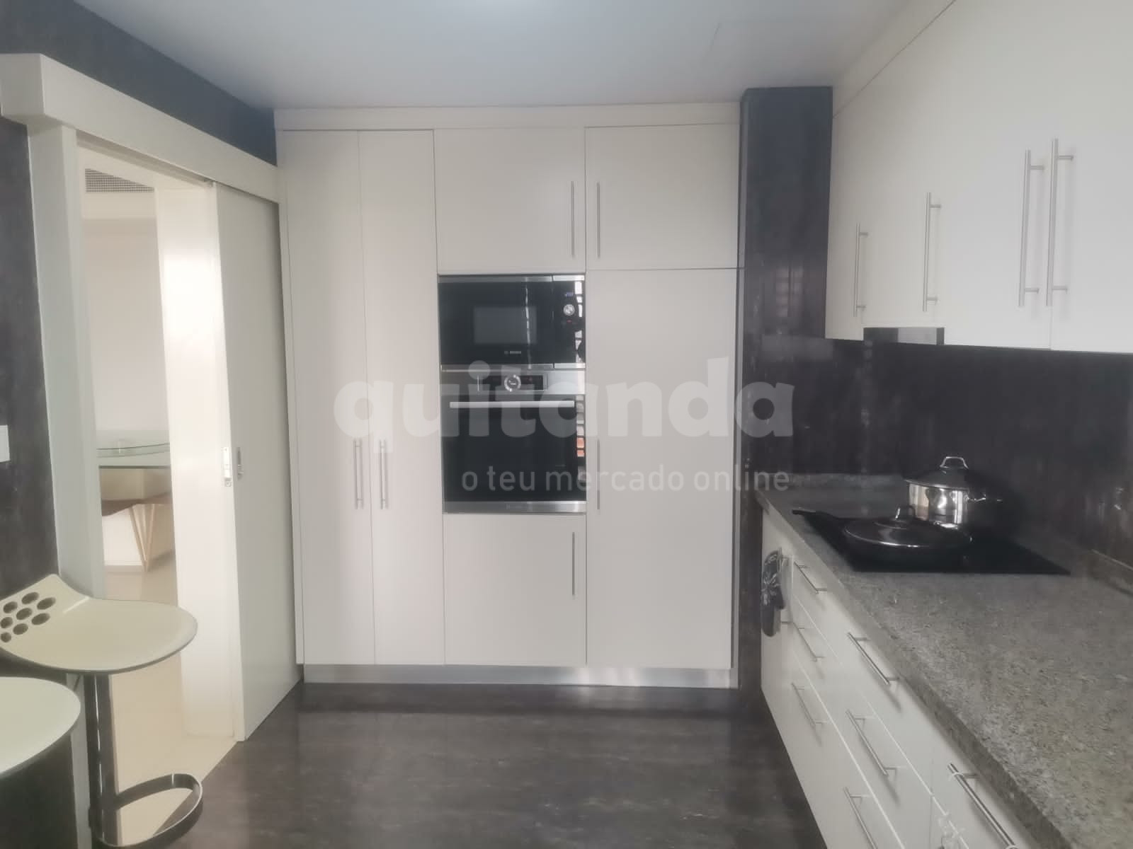Apartamento T3+1 mobiliado no Edifício Solar - Alvalade - Quitanda