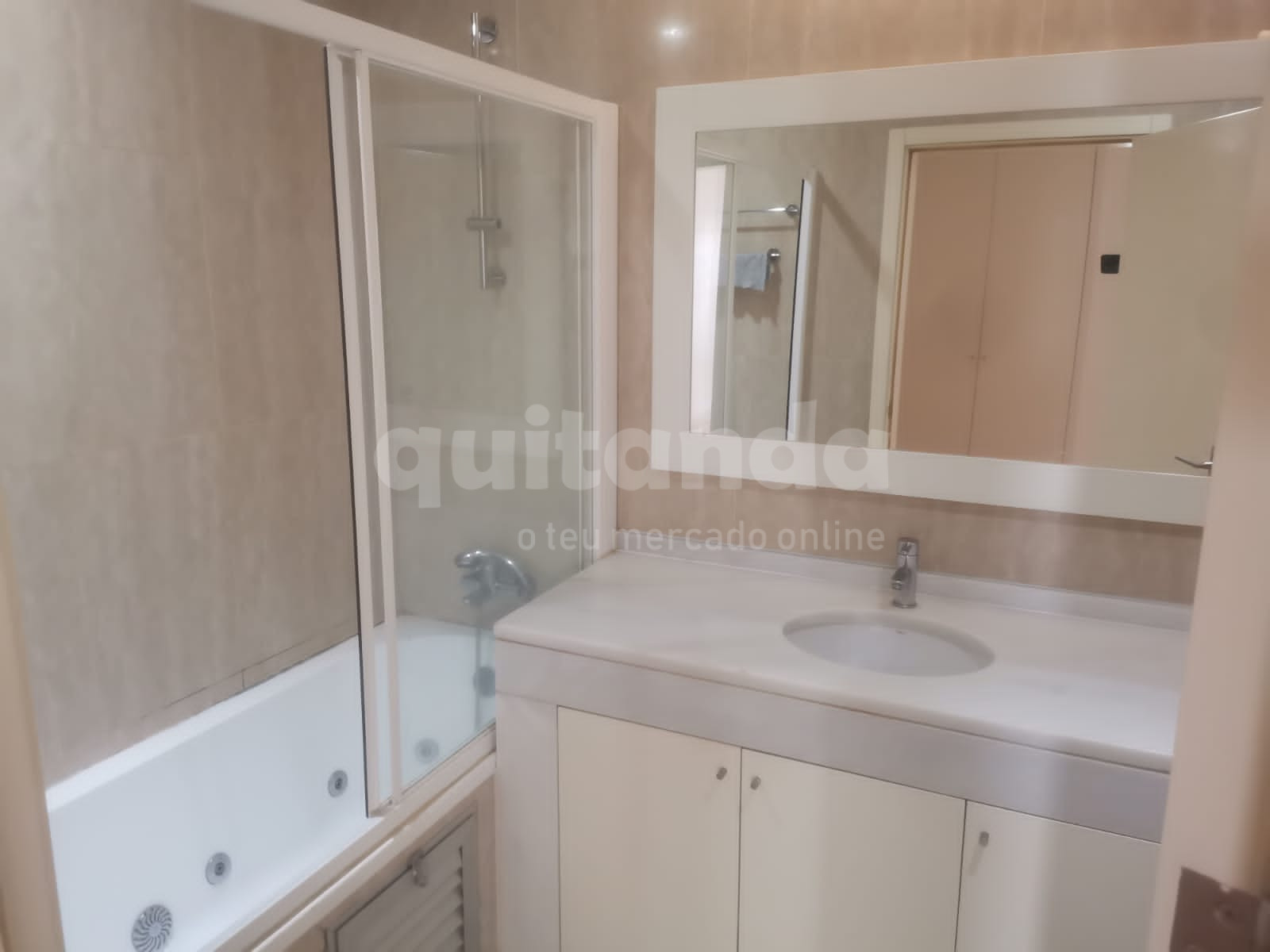 Apartamento T3+1 mobiliado no Edifício Solar - Alvalade - Quitanda