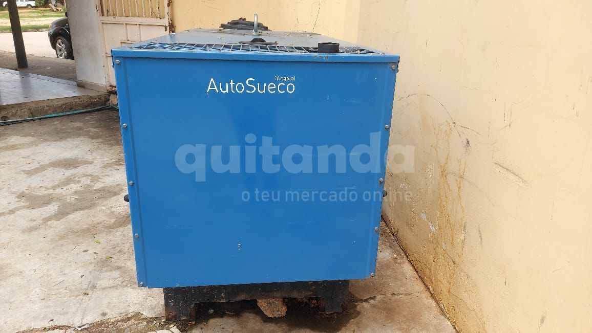 Vender: Gerador SDMO da marca (AUTOSUECO) - Quitanda