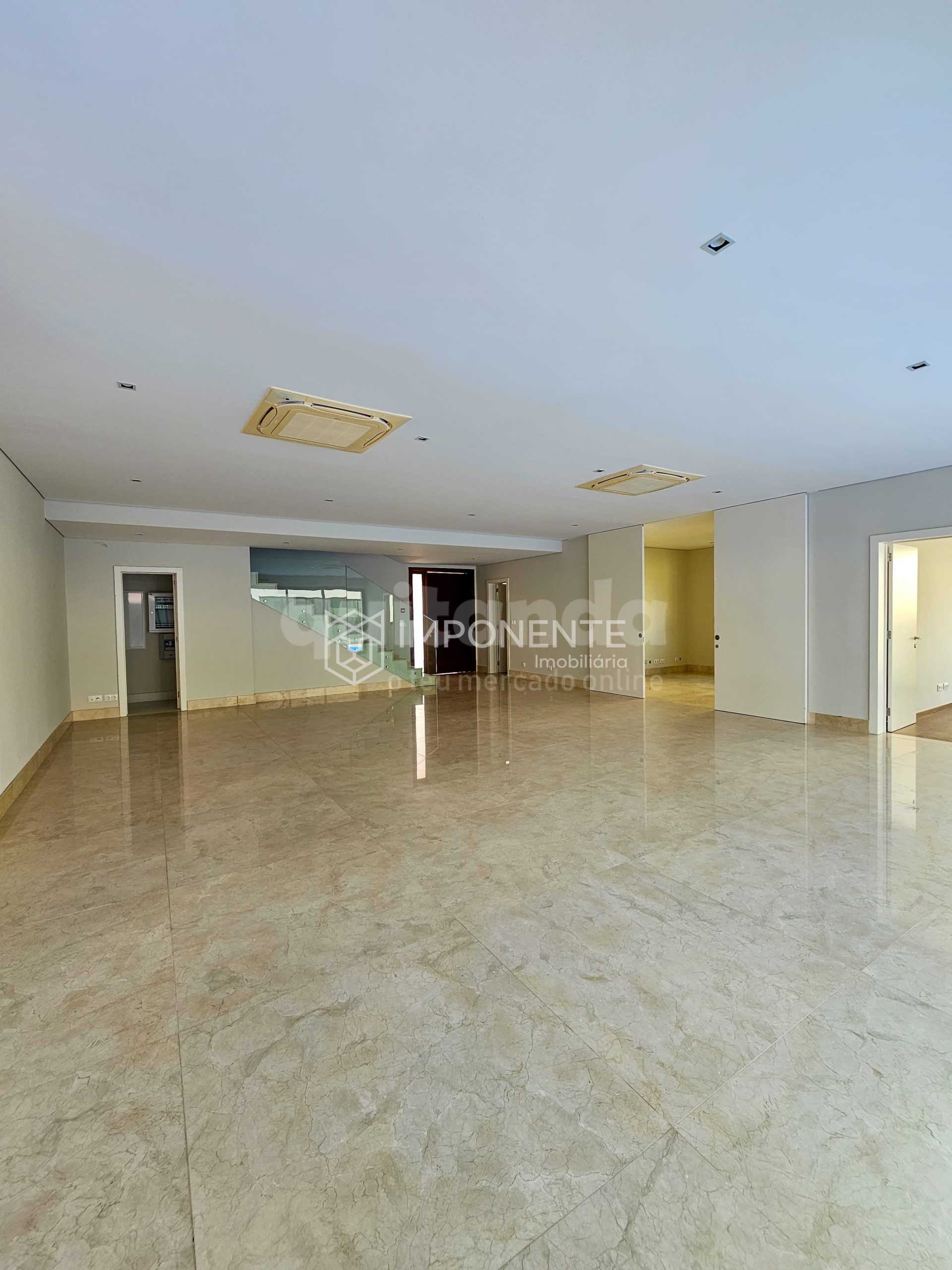 Vender: Vivenda V4+2 no Condomínio Malunga, ex “Privilege Residence ...